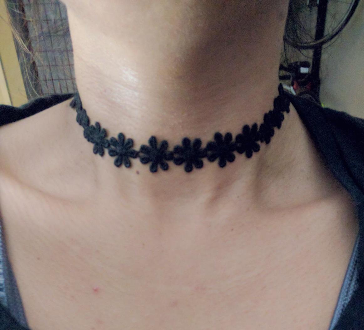 Amazon.com: eBoot Flower Lace Choker Necklace and Black Velvet Necklace ...