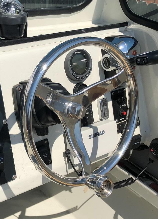 Amazon.com : Lewmar 13.5" Powerboat Steering Wheel with PowerGrip ...