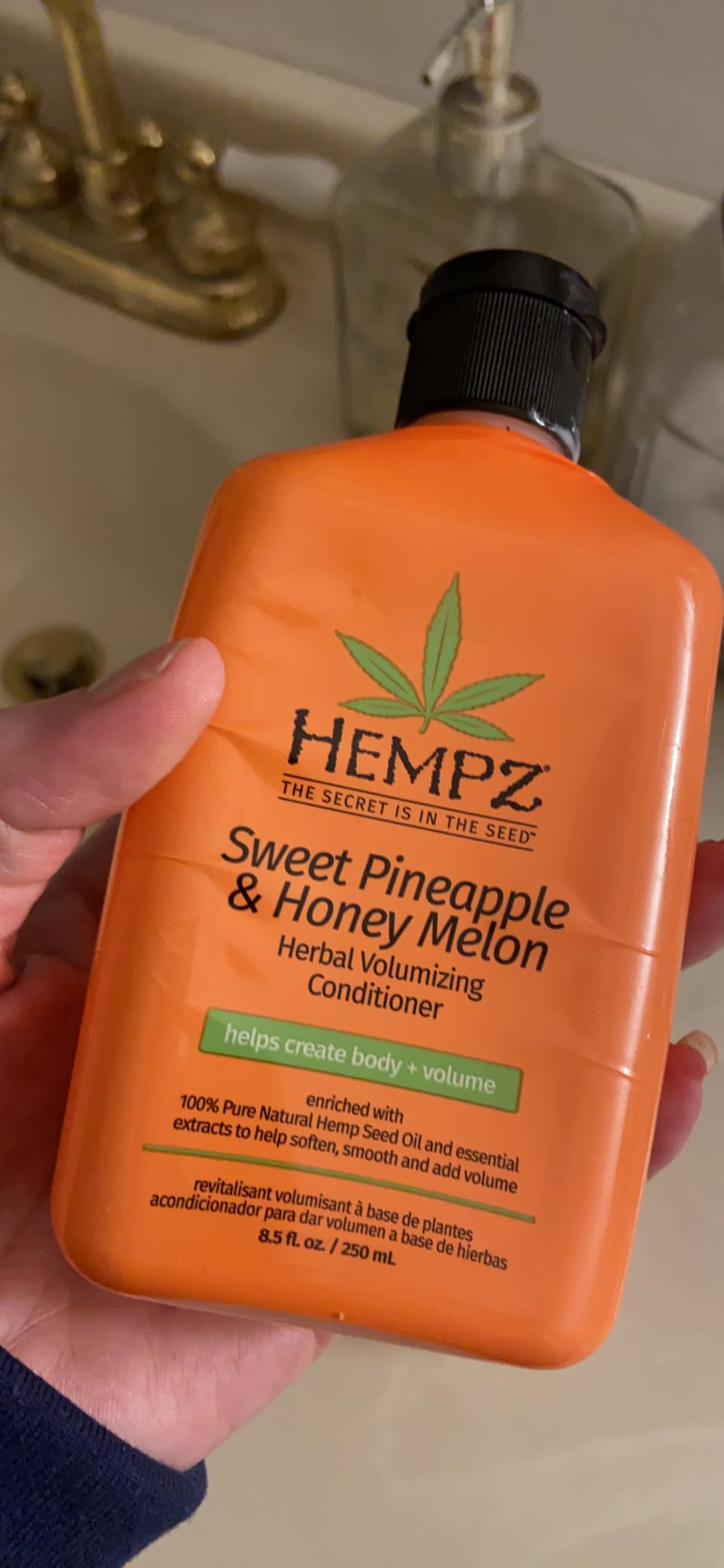 Amazon.com : Hempz Sweet Pineapple and Honey Melon Herbal Volumizing ...