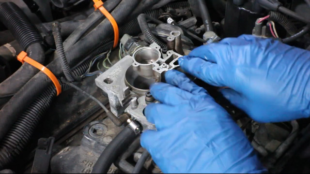 Watch how to replace GM TBI fuel injectors on Amazon Live