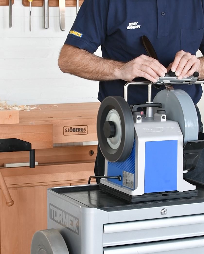Watch Tormek T-8 Sharpening a Chisel with SE-77 Square Edge Jig on ...
