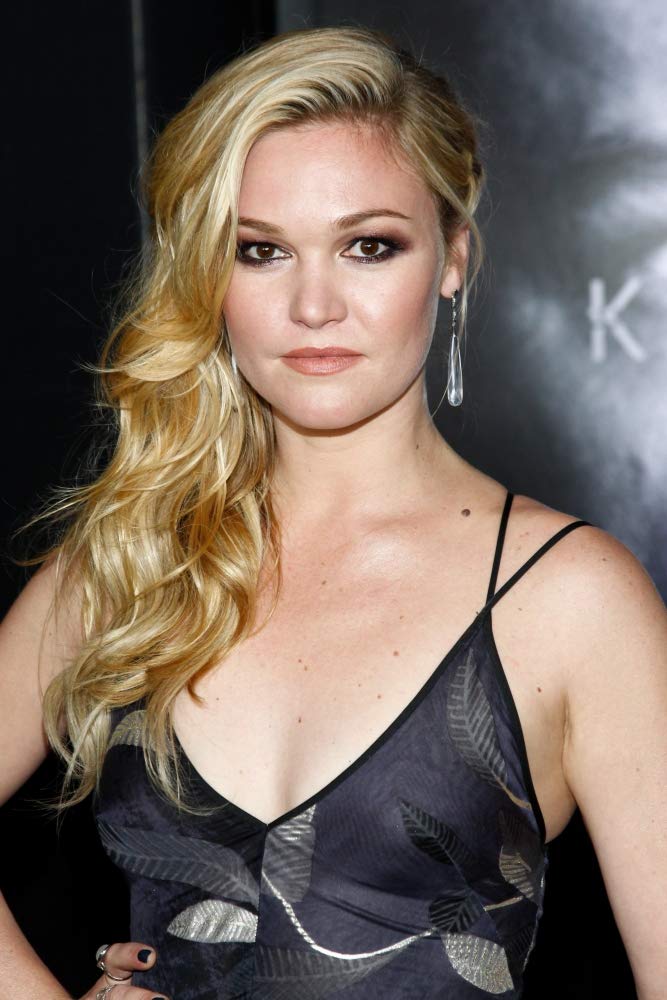 Julia Stiles Bourne