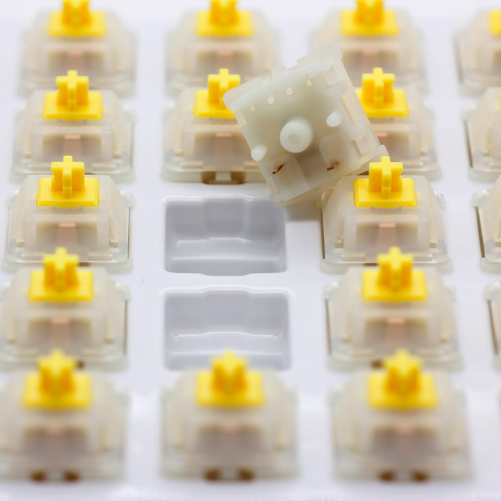 Snapklik.com : Gateron Milky Yellow Switches 105pcs For Gaming ...