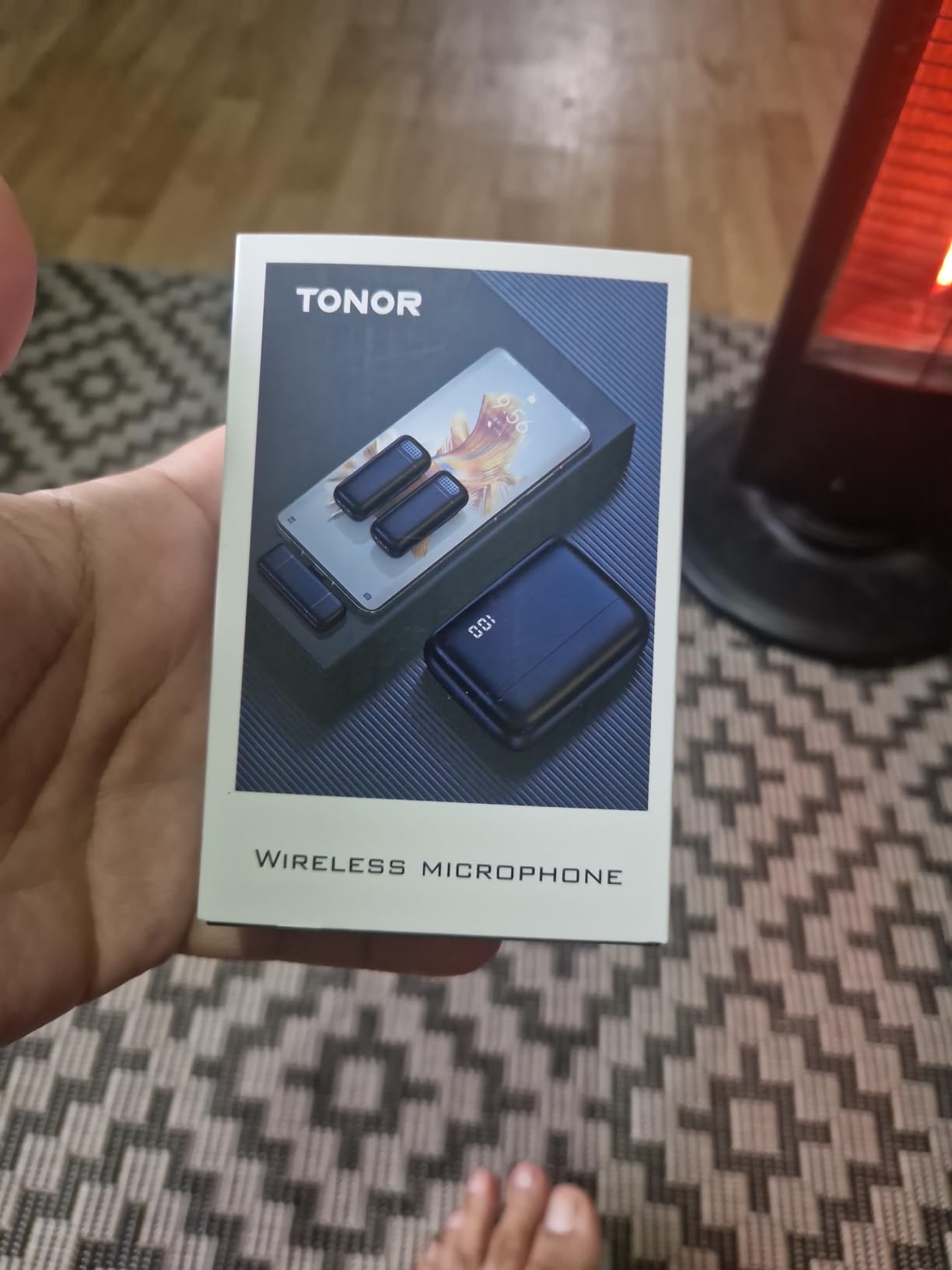 TONOR Wireless Lavalier Microphones for iPhone iPad, Portable Lapel ...