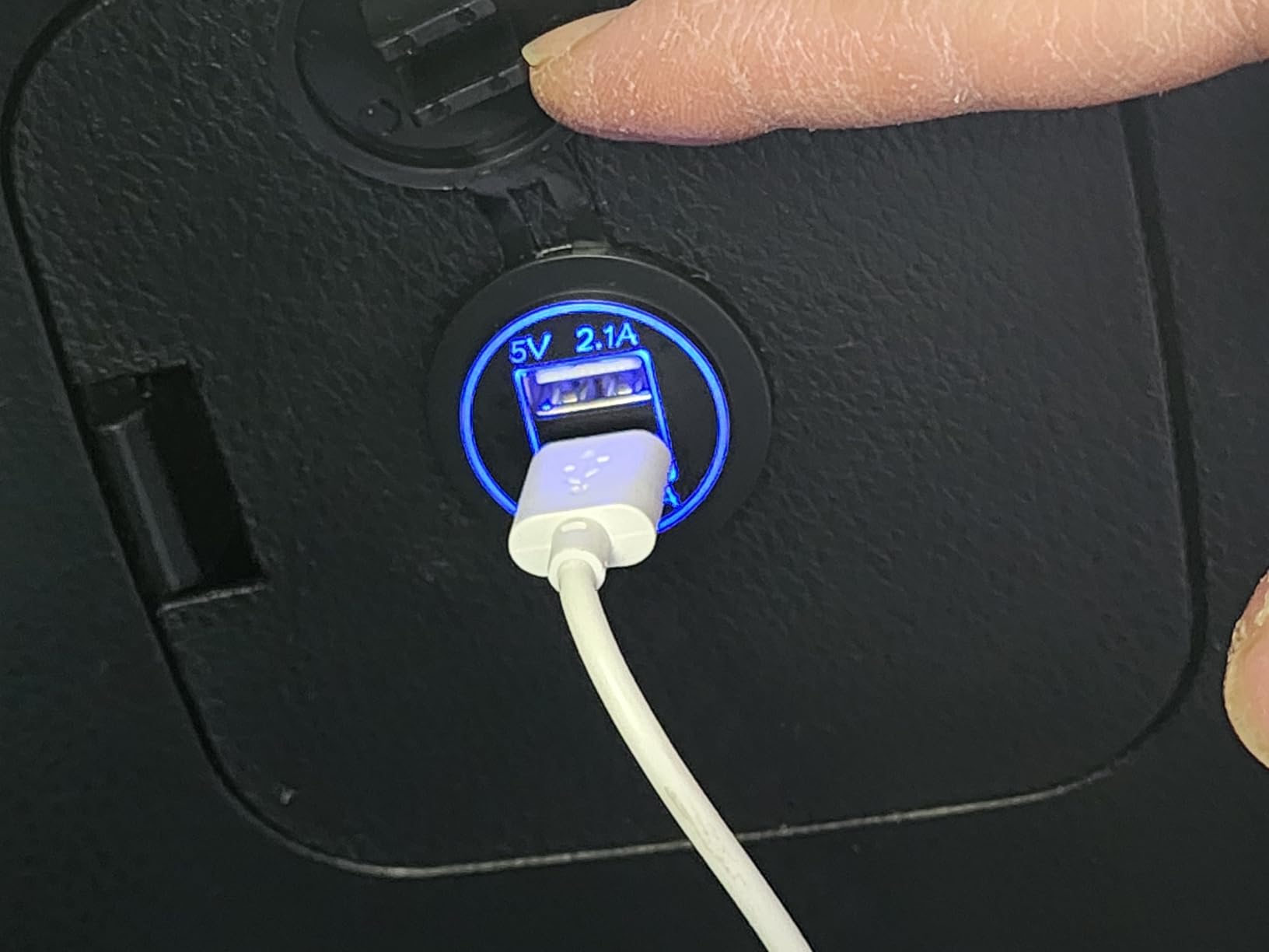 12V USB Outlet,Dual 5V 2.1A Ports USB Charger Socket Adapter Waterproof ...