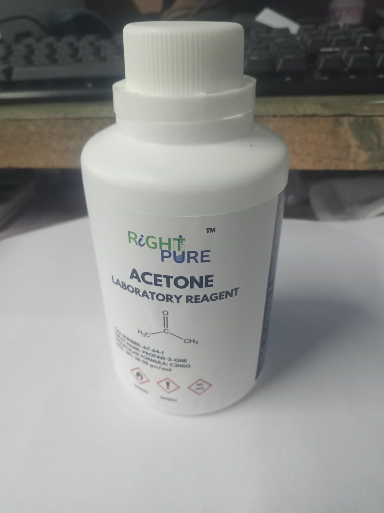 Buy RIGHTPURE™ Acetone Laboratory Reagent (Nail Polish Remover) 250 ml ...