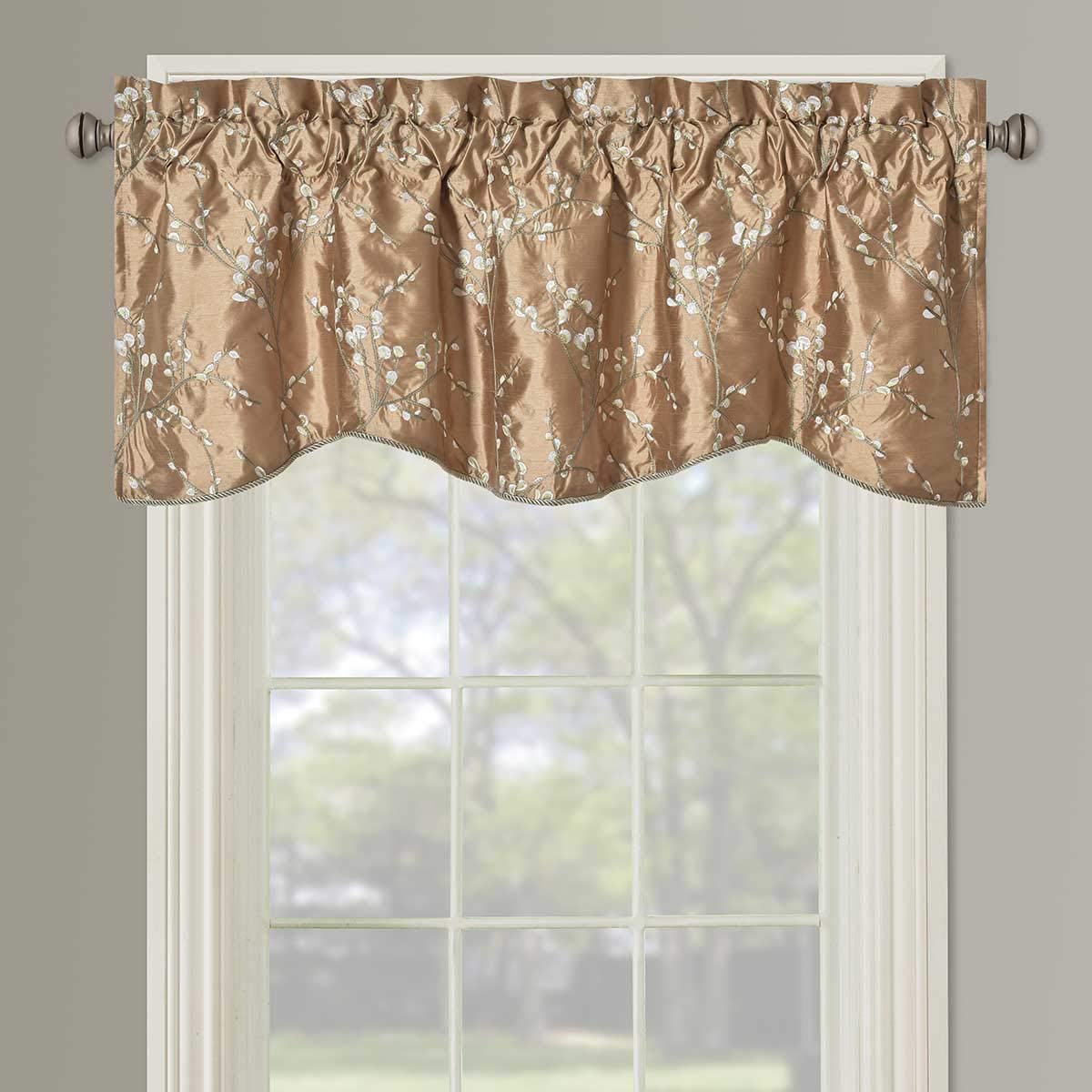 Amazon.com: Royal Hotel Bedding Chloe Window Valance, Scalloped ...