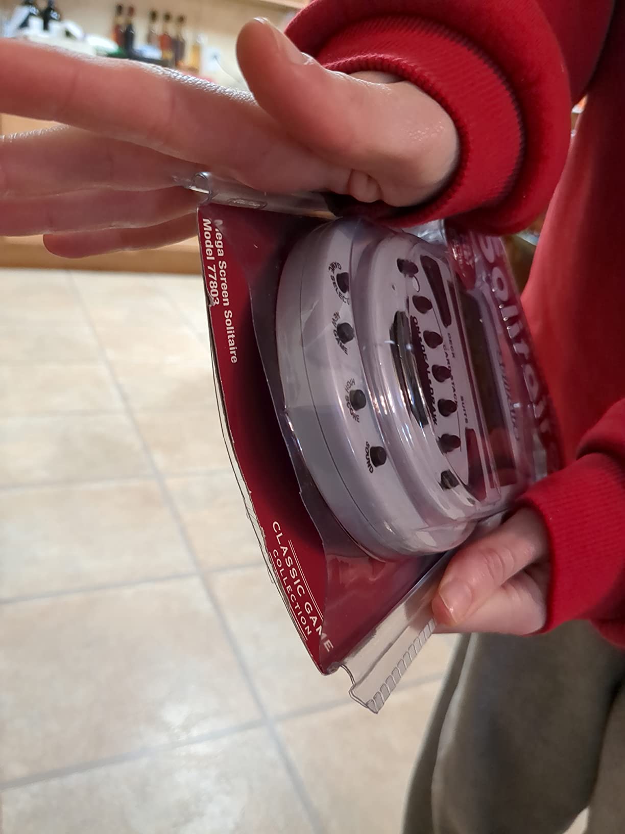 Amazon.com: MegaScreen Solitaire Handheld Game : Toys & Games