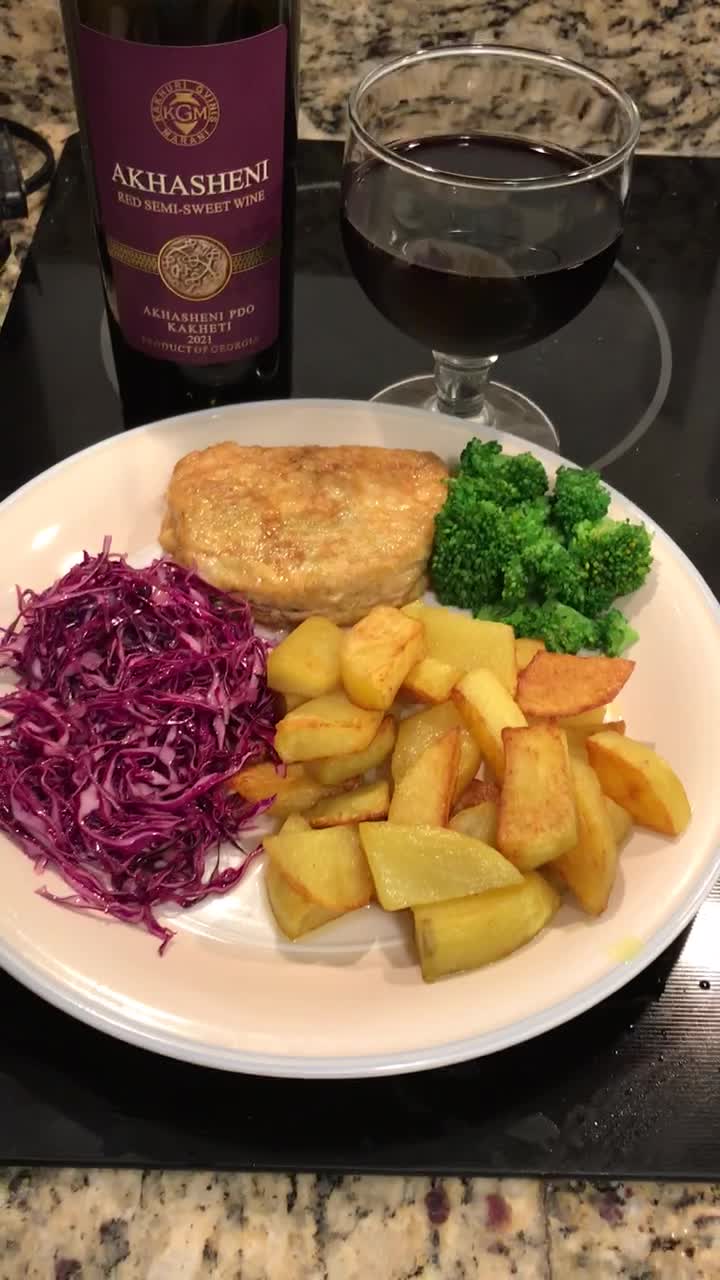 Watch A very good frying pan. on Amazon Live