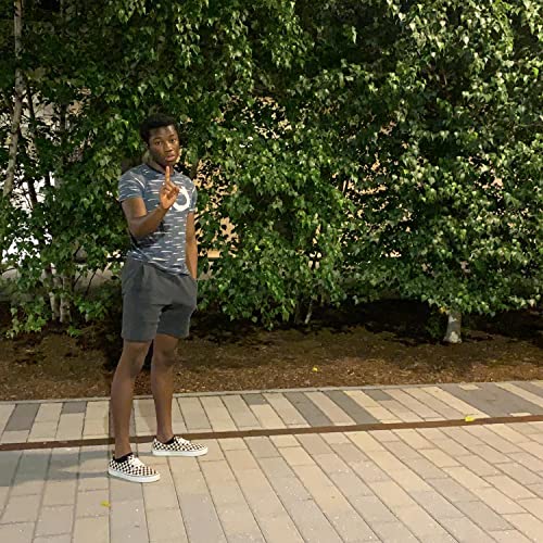 Écouter GIMME A MINUTE par Daniel Ajayi sur Amazon Music Unlimited