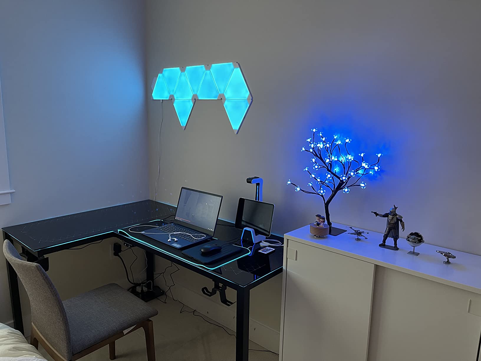 $60/mo - Finance EUREKA ERGONOMIC 60" L Shaped RGB LED Gaming Desk ...