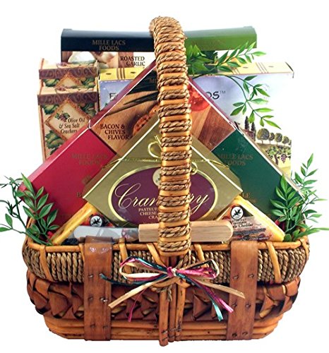 Amazon.com : Cheese Sampler Cheese Lover Gourmet Gift Basket : Grocery ...