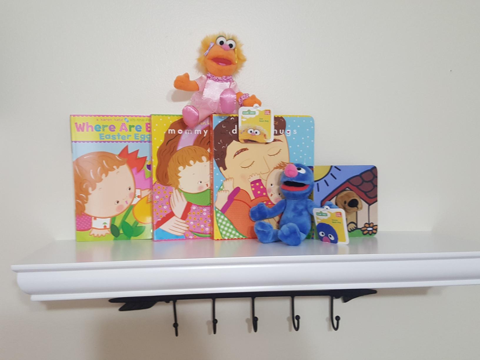 Mommy Hugs: Katz, Karen: 9780545236690: Amazon.com: Books