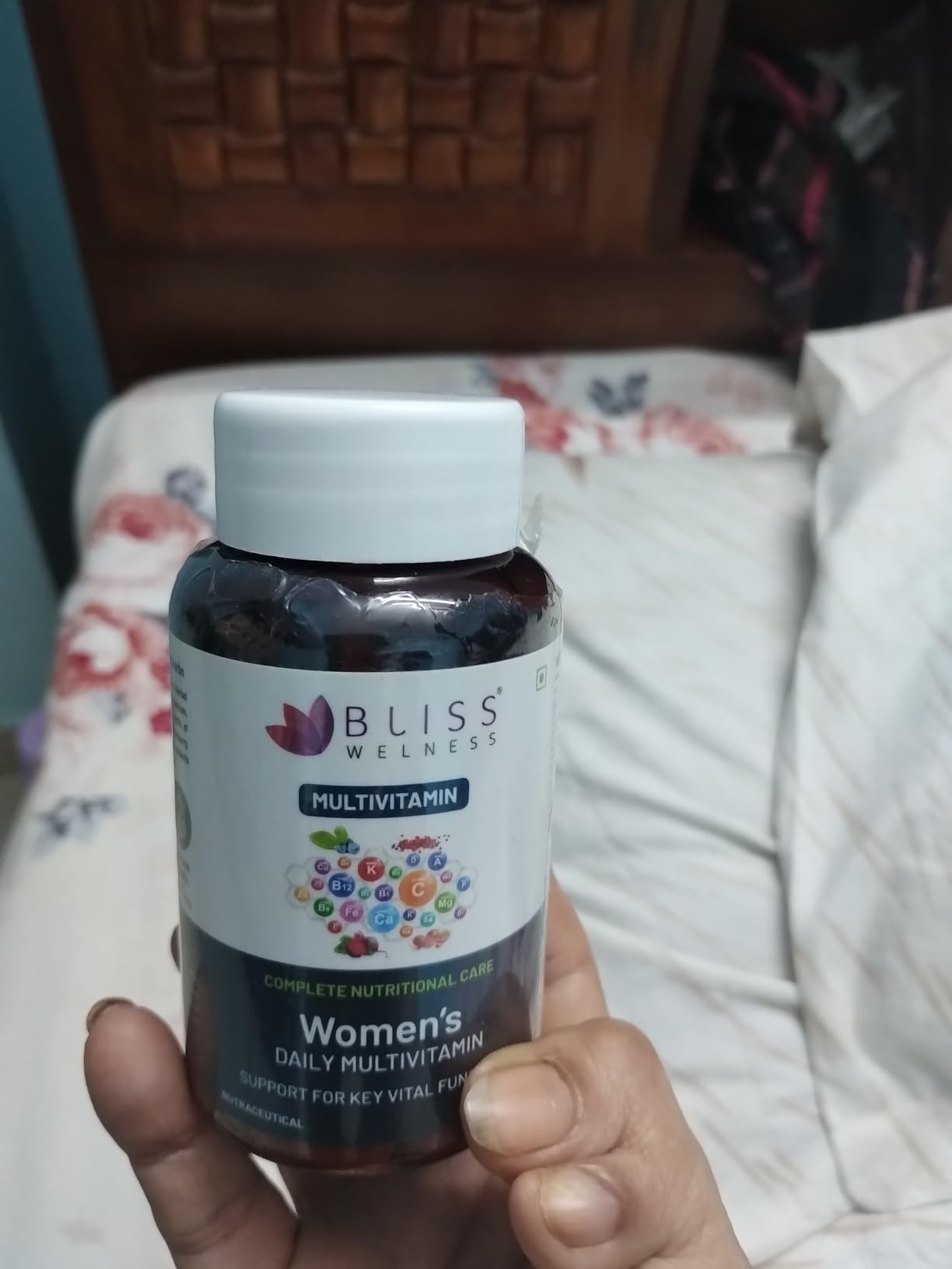 Bliss Welness Teenage Girl Multivitamin With Vitamin and Minerals ...