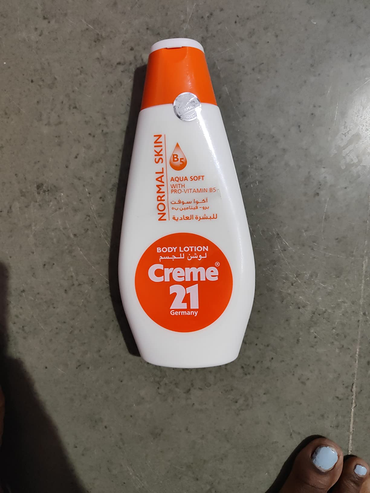 Crème 21 Body Lotion-Dry Skin, Goodness of 5 moisturizers, AloeVera ...