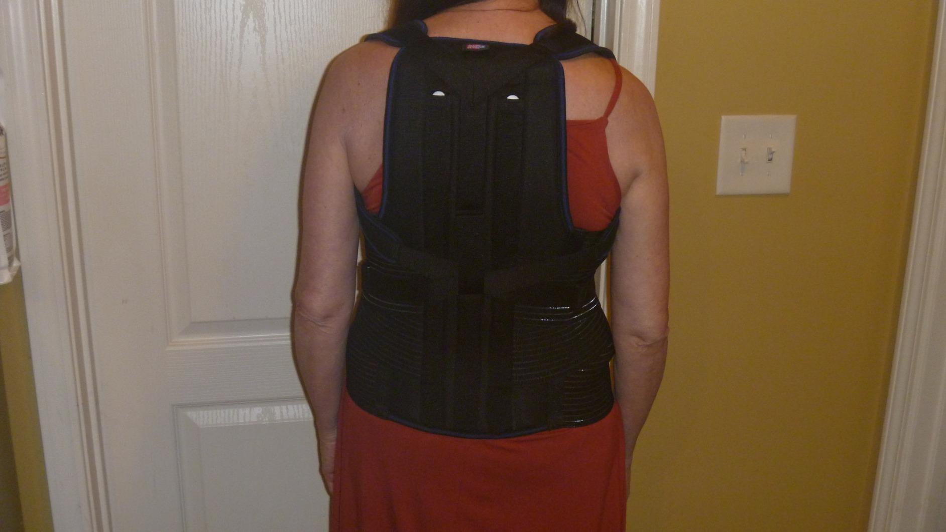 Amazon.com: JNTAR Back Brace Posture Corrector for Women & Men ...