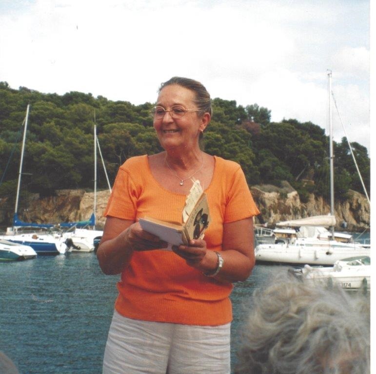 Amazon.com: Claudine Lesage: books, biography, latest update