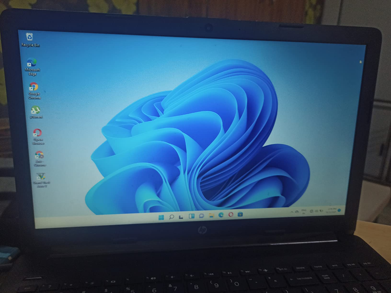 Amazon.in: Buy Live Tech Shout Gamepad Wired USB PC Controller Dual ...