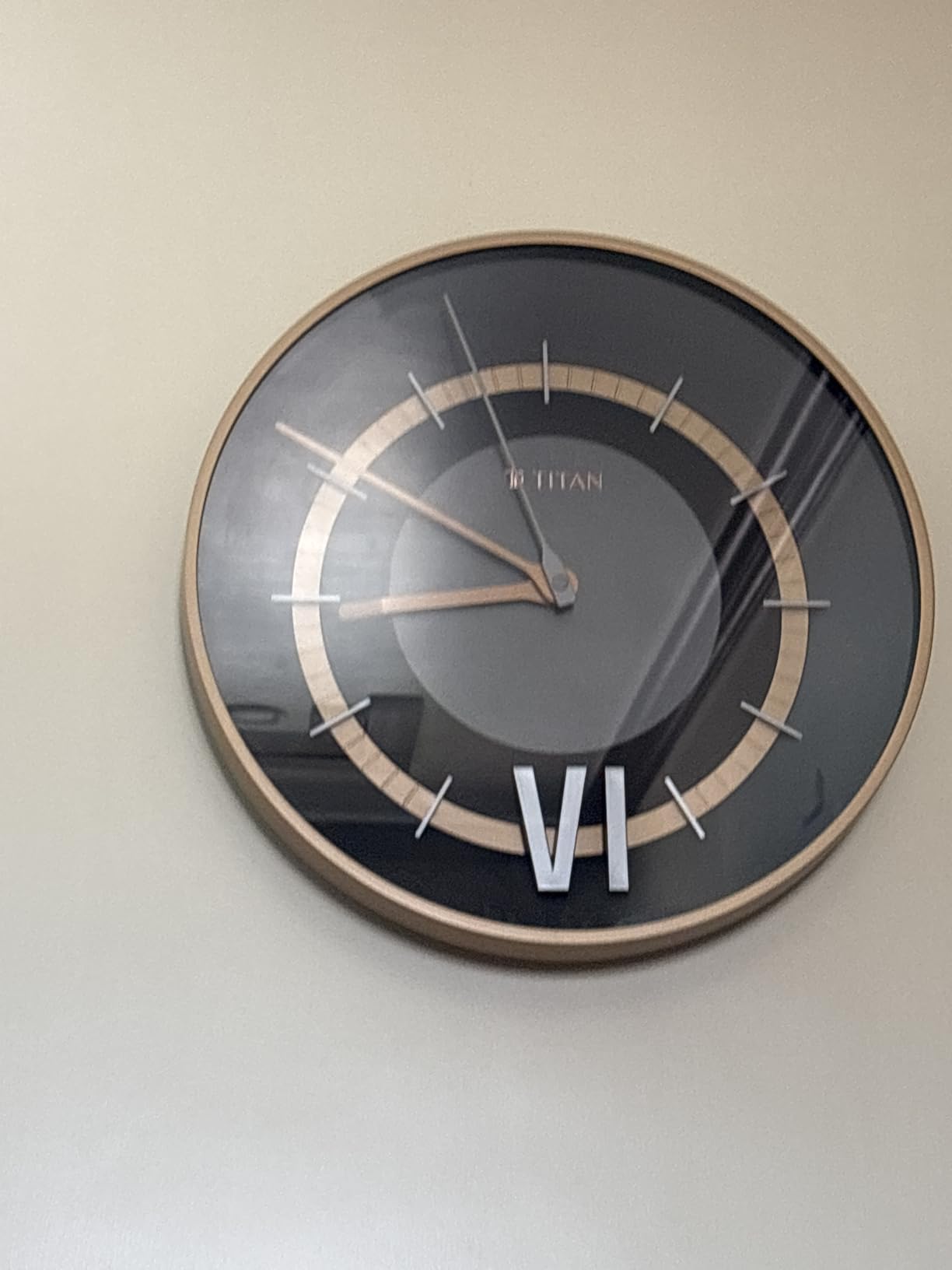 Buy Titan Taper Series Analog Wall Clock - Gun Metal -W0087Pa01 Online ...