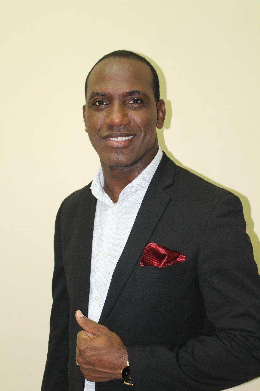 Amazon.com: Courtney McLean: books, biography, latest update