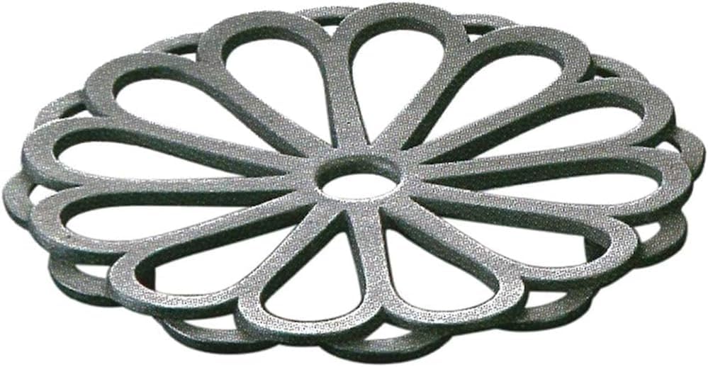 Amazon.com: Iwachu 17030 Iwachu Kamashiki Wagiku Large Black Nambu Ironware : Patio, Lawn & Garden