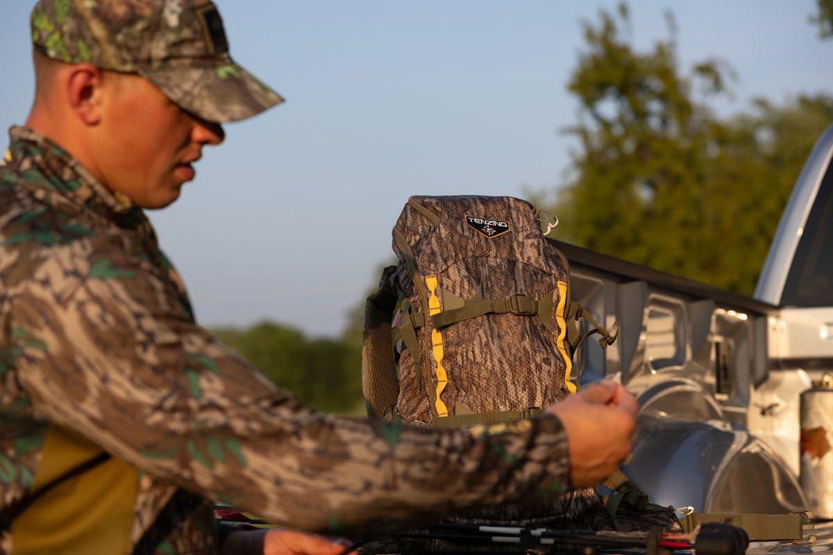 Snapklik.com : TENZING 2300 Whitetail Day Pack, Mossy Oak Bottomlands ...