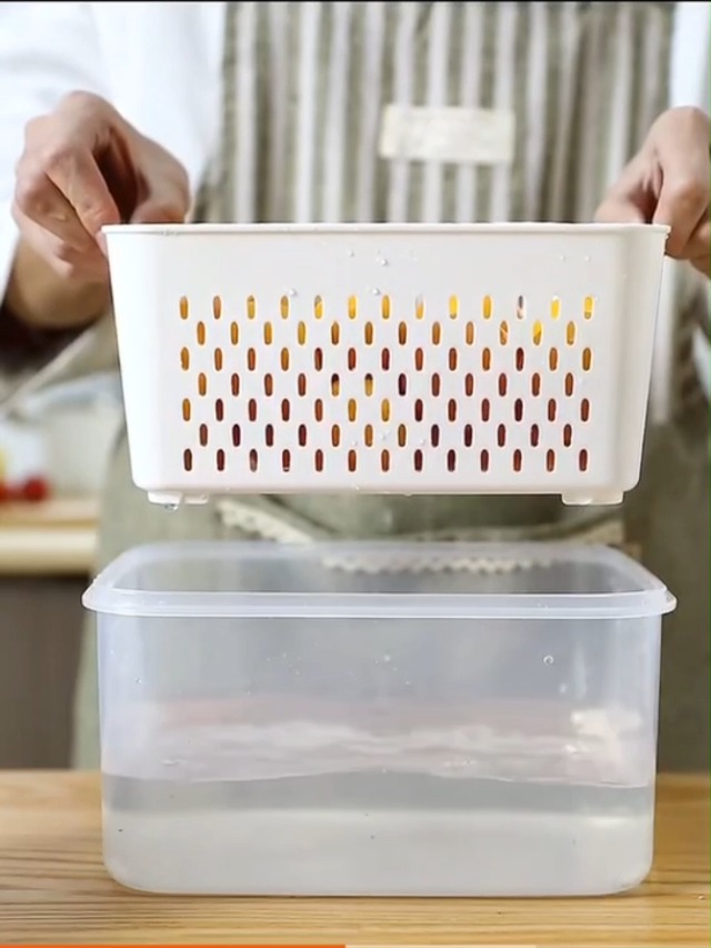 Watch Fruit Storage Containers for Fridge with Strainer on Amazon Live