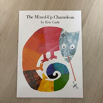 Amazon.co.jp: 英語 The Mixed-Up Chameleon by Eric Carle : おもちゃ