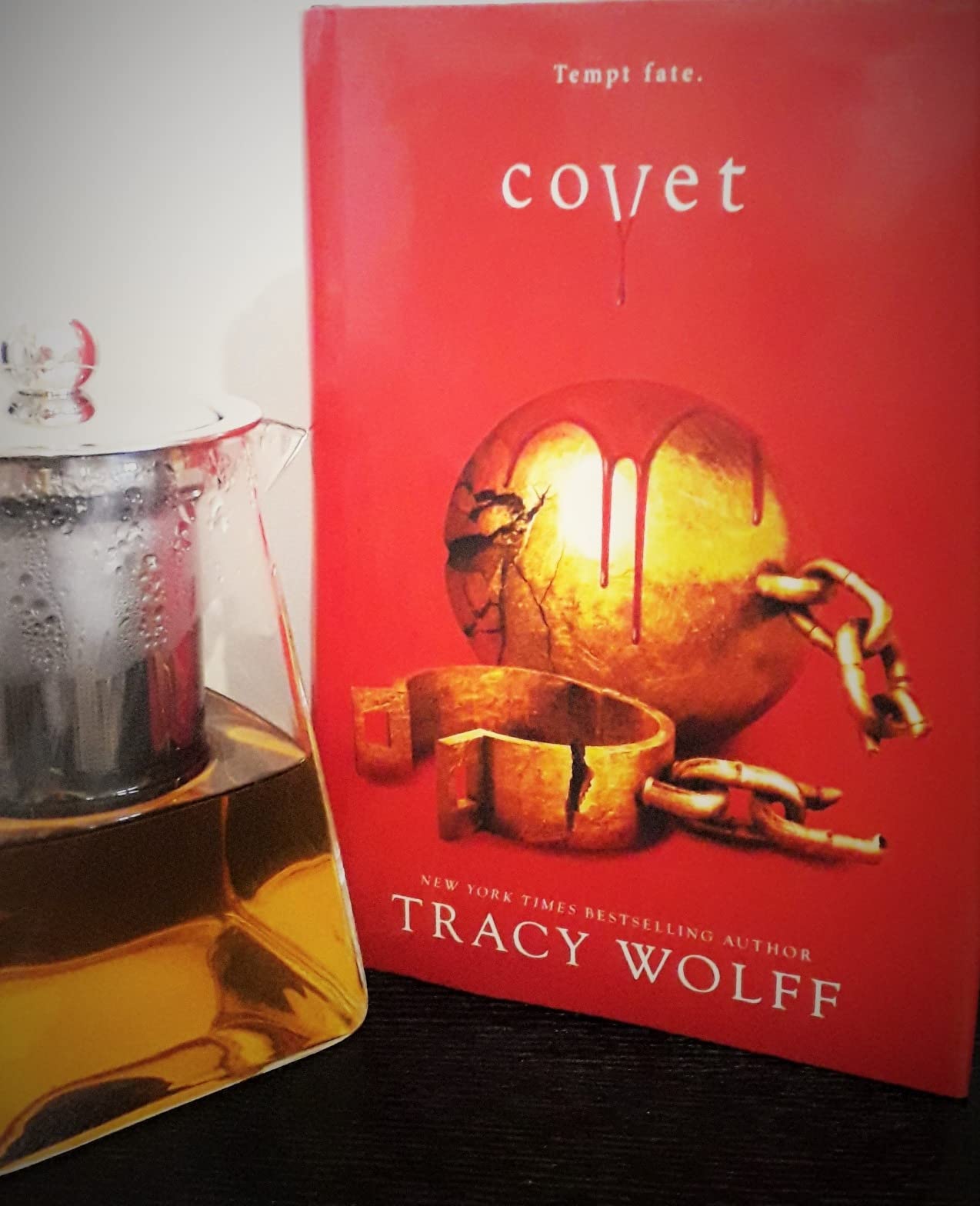 Covet: Meet your new epic vampire romance addiction! (Crave): Amazon.co ...