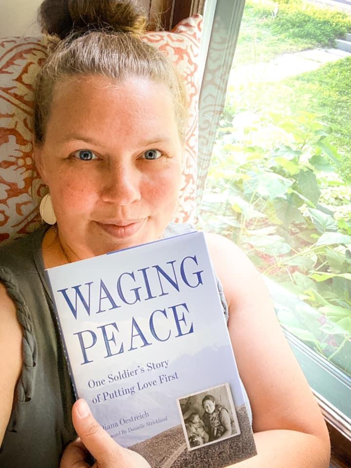 Amazon.com: Waging Peace: One Soldier's Story of Putting Love First ...