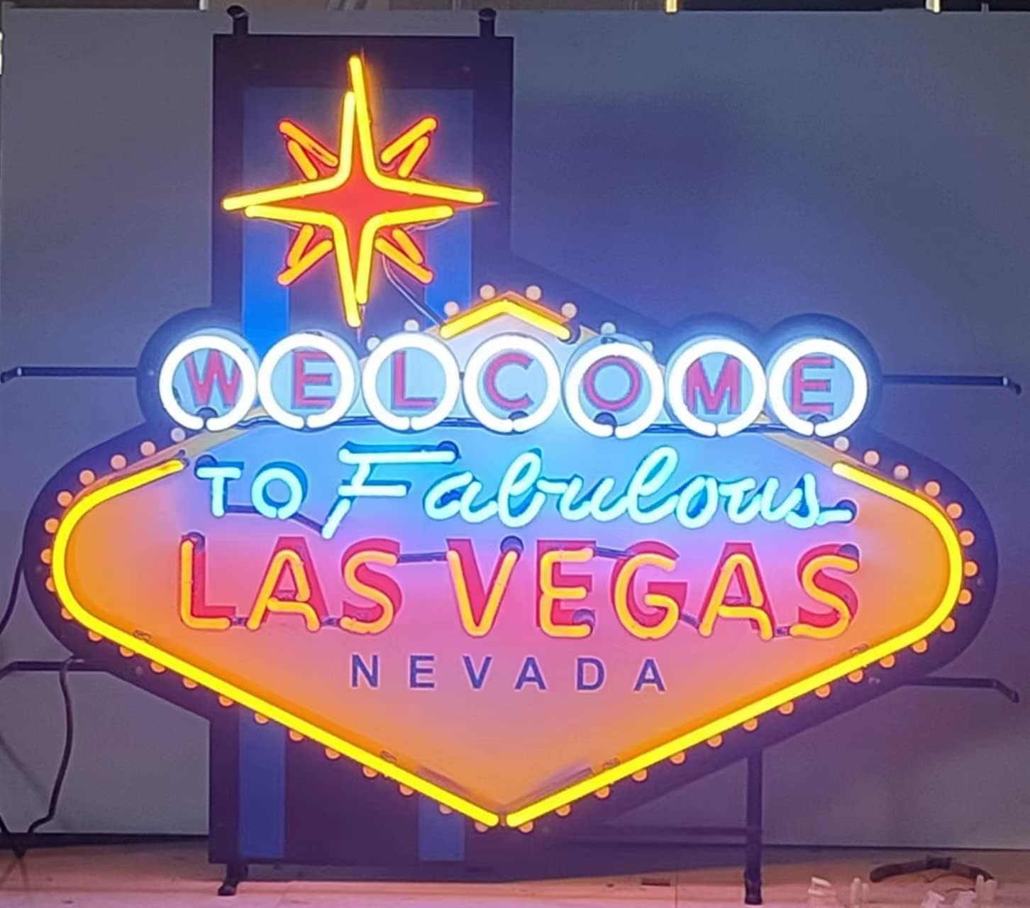Amazon.com : Neon Glass Tubing 24"x20" Larger Welcome To Las Vegas Beer ...