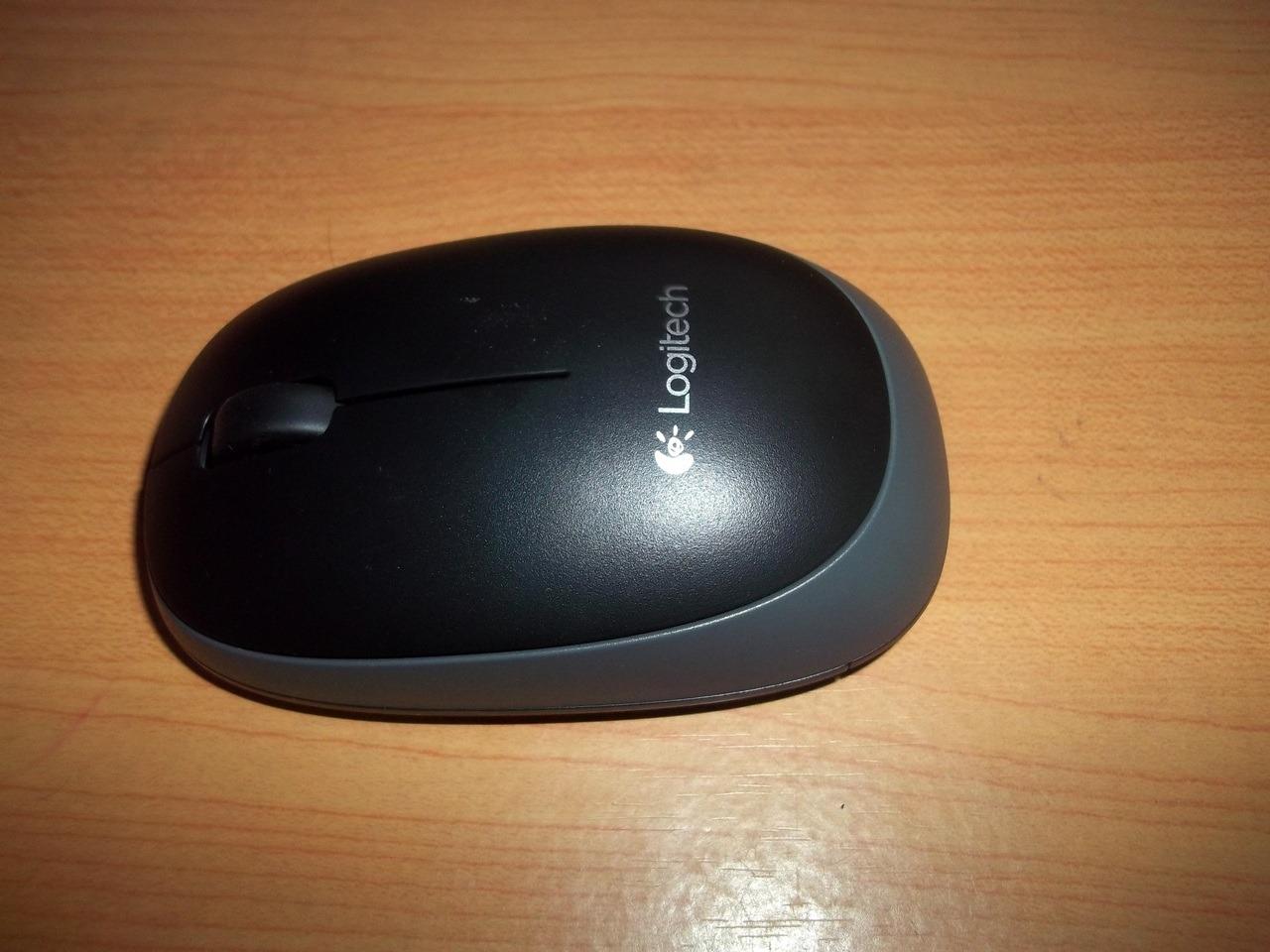 Amazon.in: Buy Logitech M165 Wireless Mouse (Black) Online at Low ...