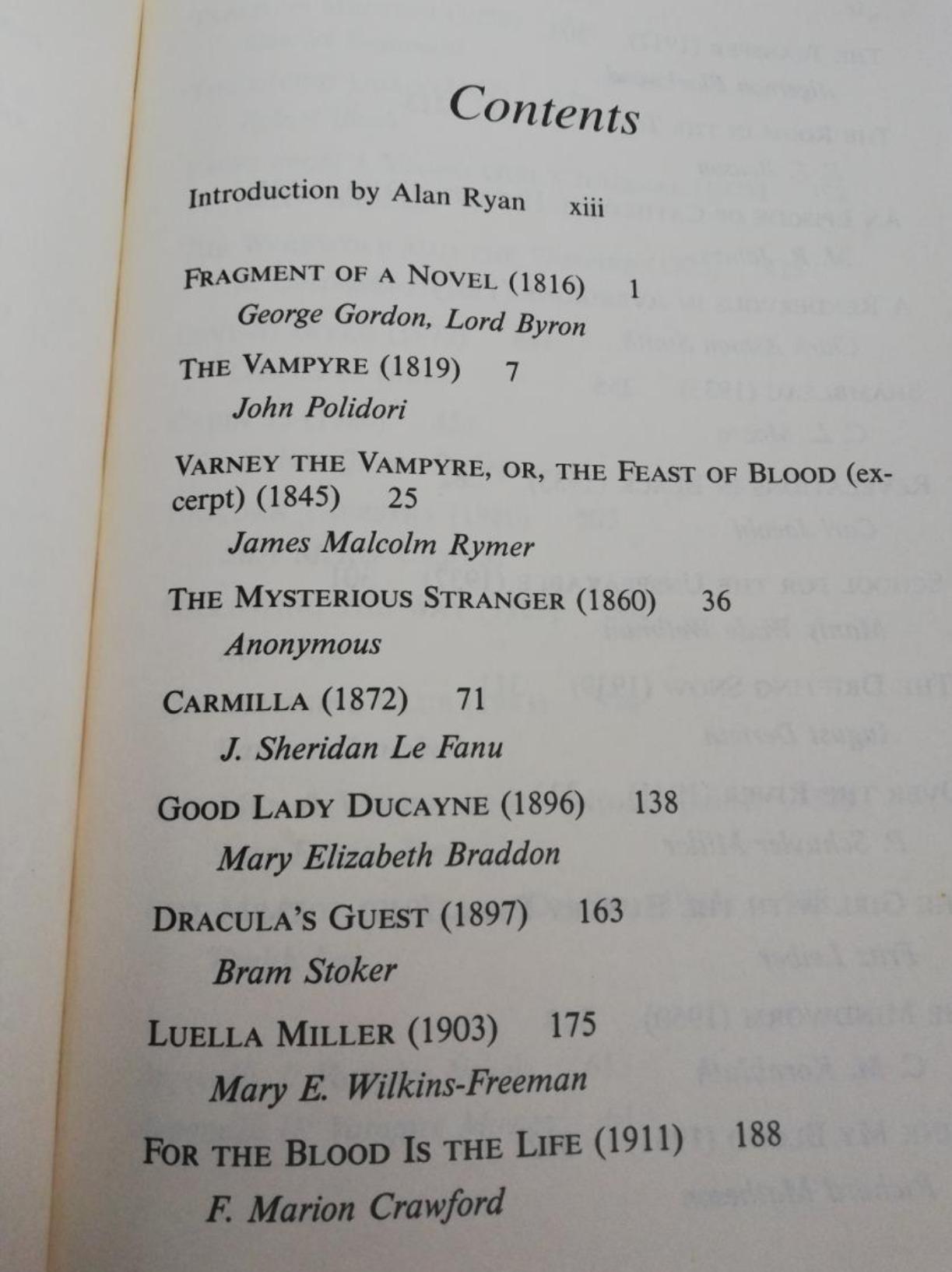 Vampires: Two Centuries of Great Vampire Stories: Amazon.co.uk: Ryan ...