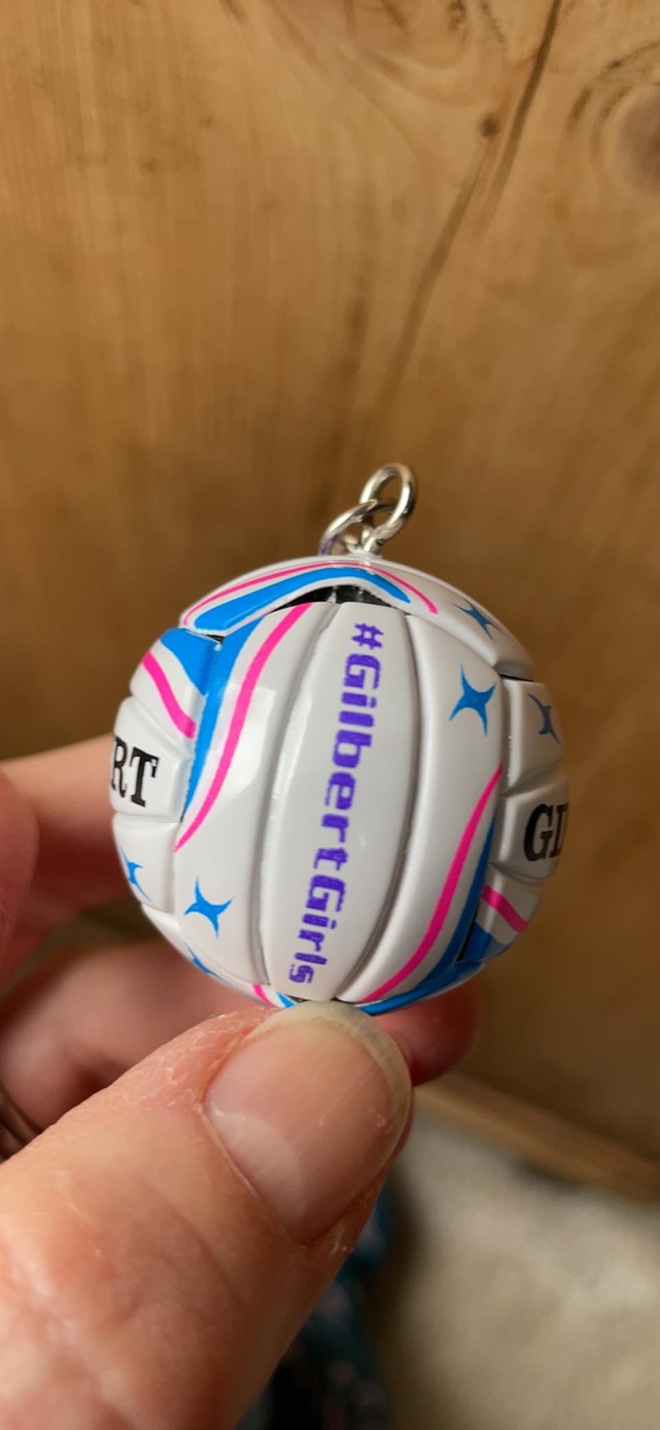 GILBERT netball keyring [white/pink] : Amazon.co.uk: Sports & Outdoors