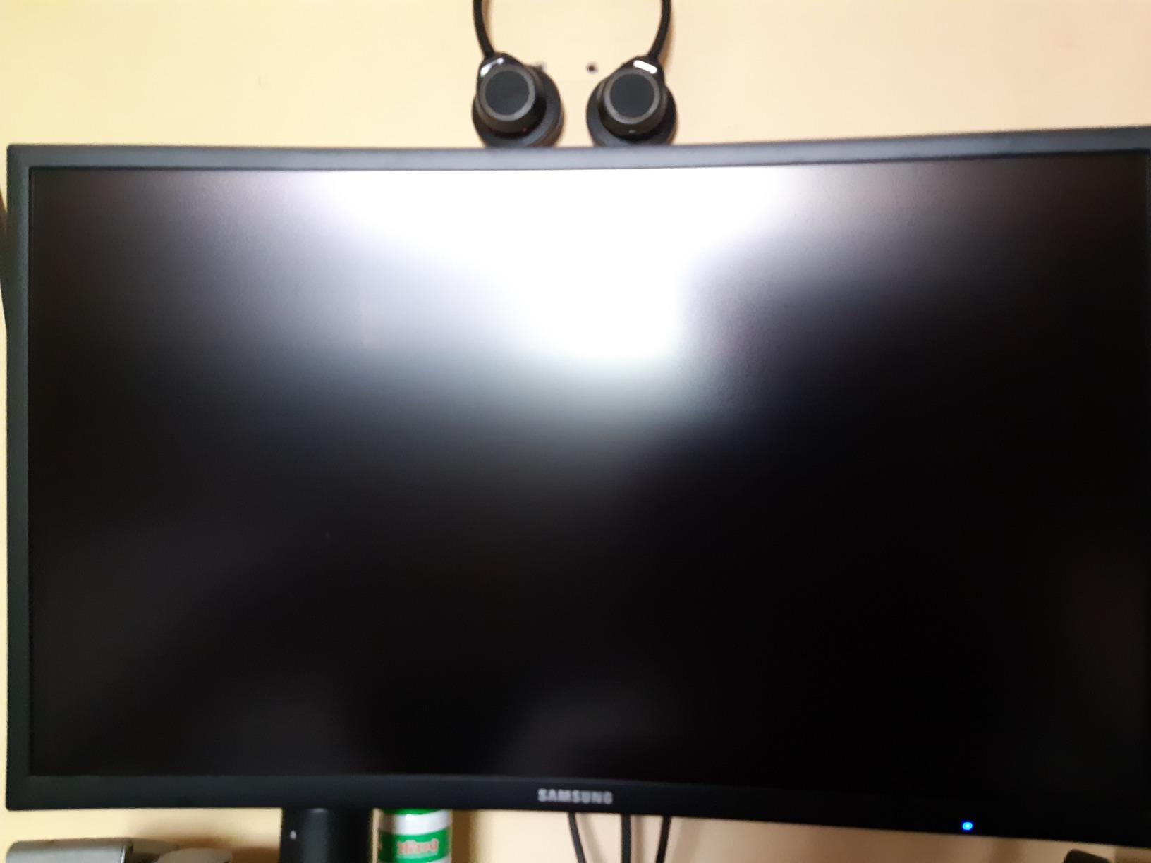 Samsung 23.5 inch (59.8 cm) Curved Gaming LED Backlit Computer Monitor ...