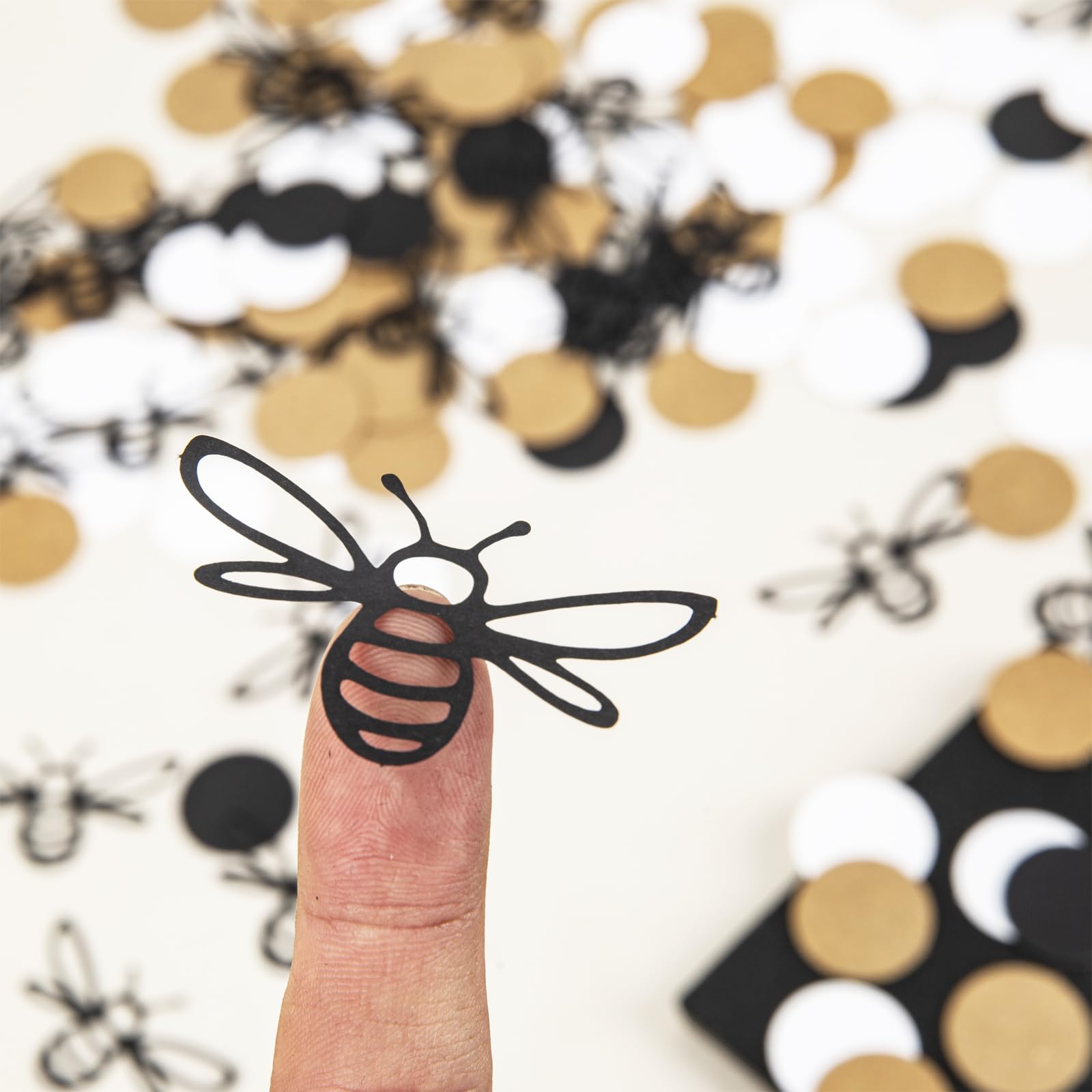 Amazon.com: Bumble Bee Confetti, Bee Themed Party Decorations, Baby ...