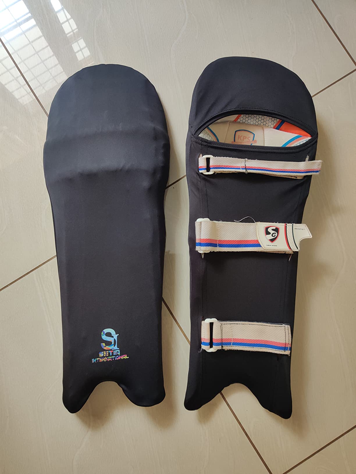 Cricket Leg Guard Clads/Skin/Fabric Outer Cover Only (Leg Guard Not ...