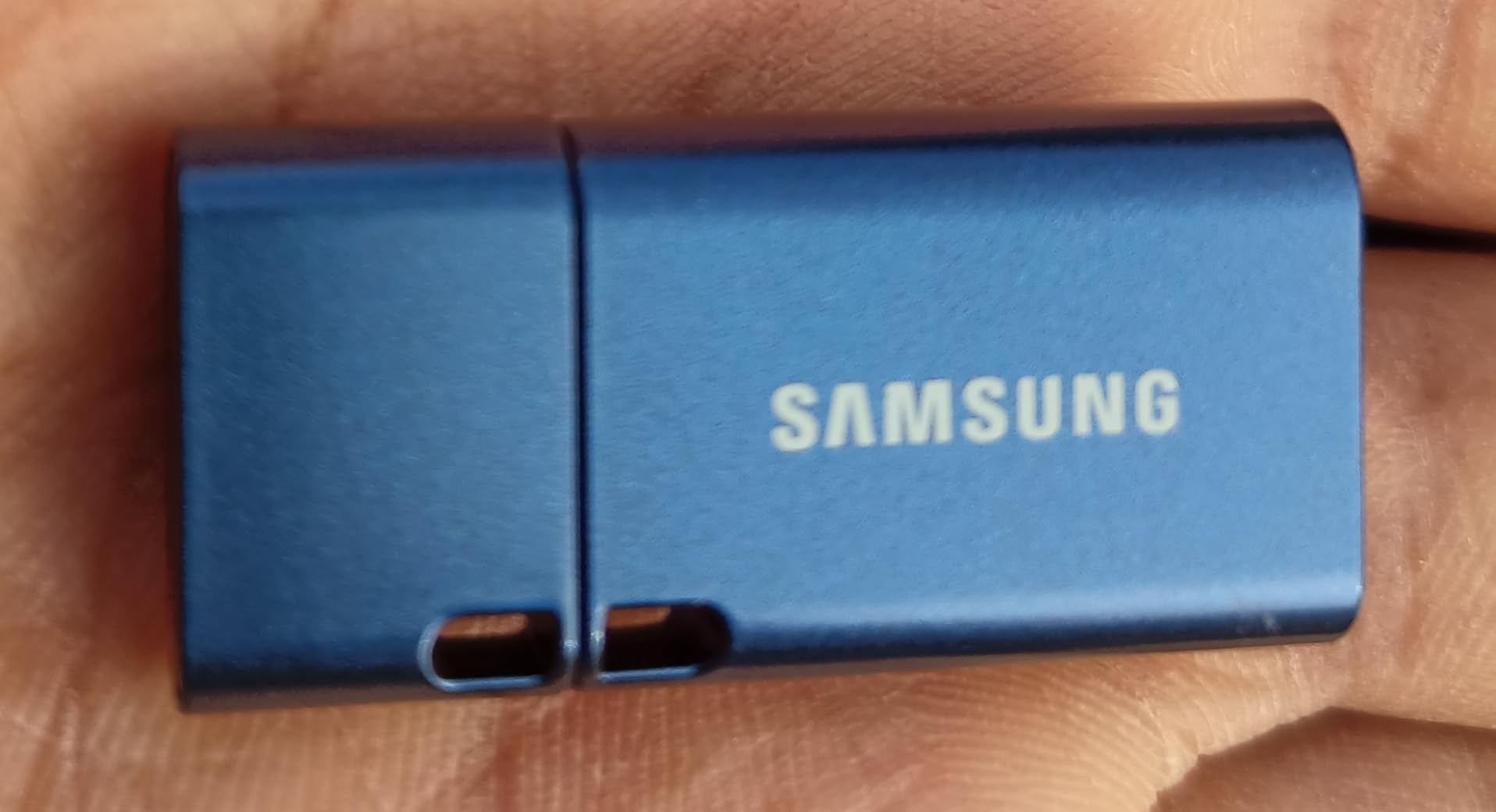 SAMSUNG Type-C™ USB Flash Drive, 256GB, Transfers 4GB Files in 11 Secs ...