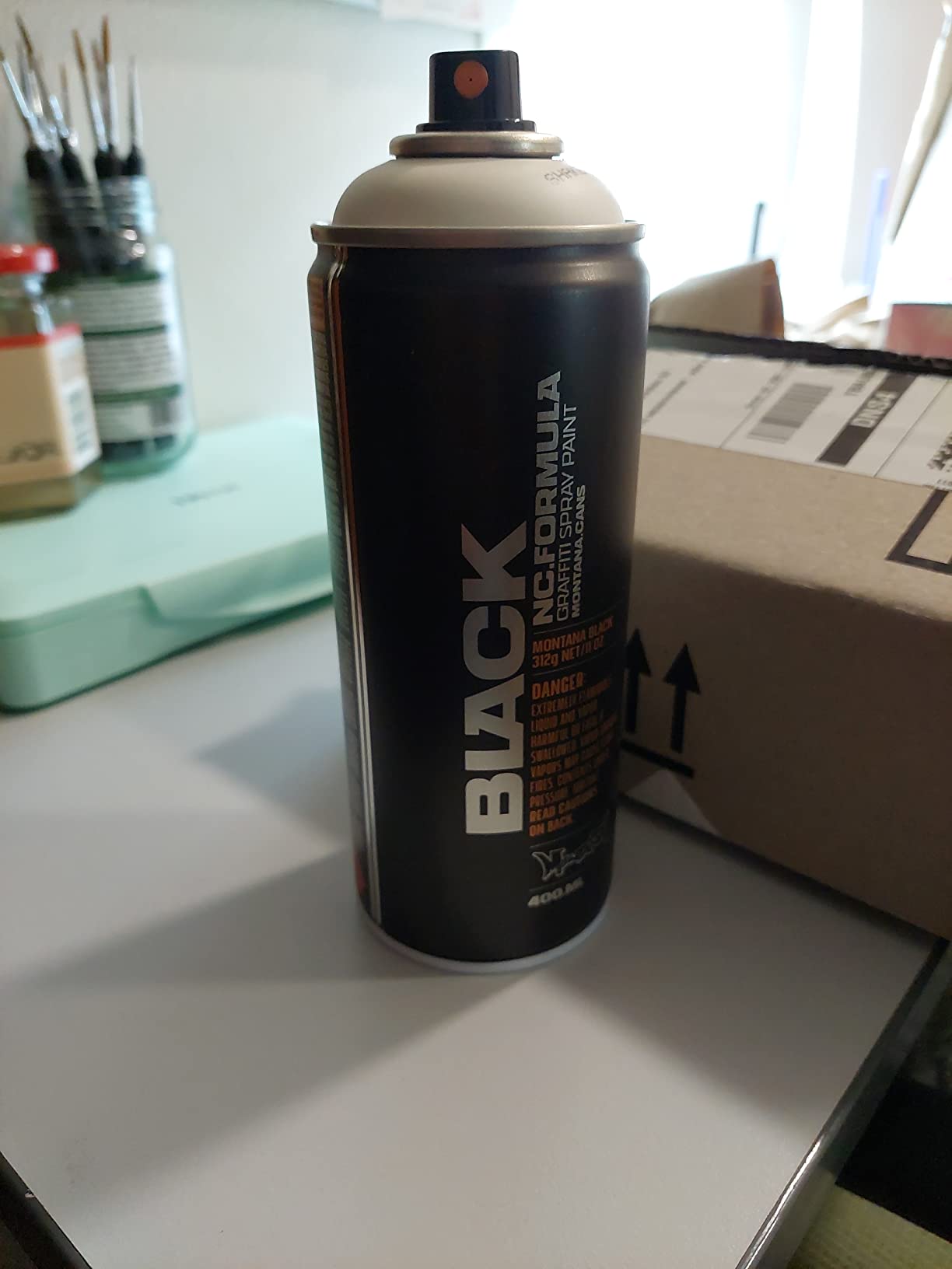 Montana Can Black Spray Paint, White, 400 ml : Amazon.com.au: Toys & Games