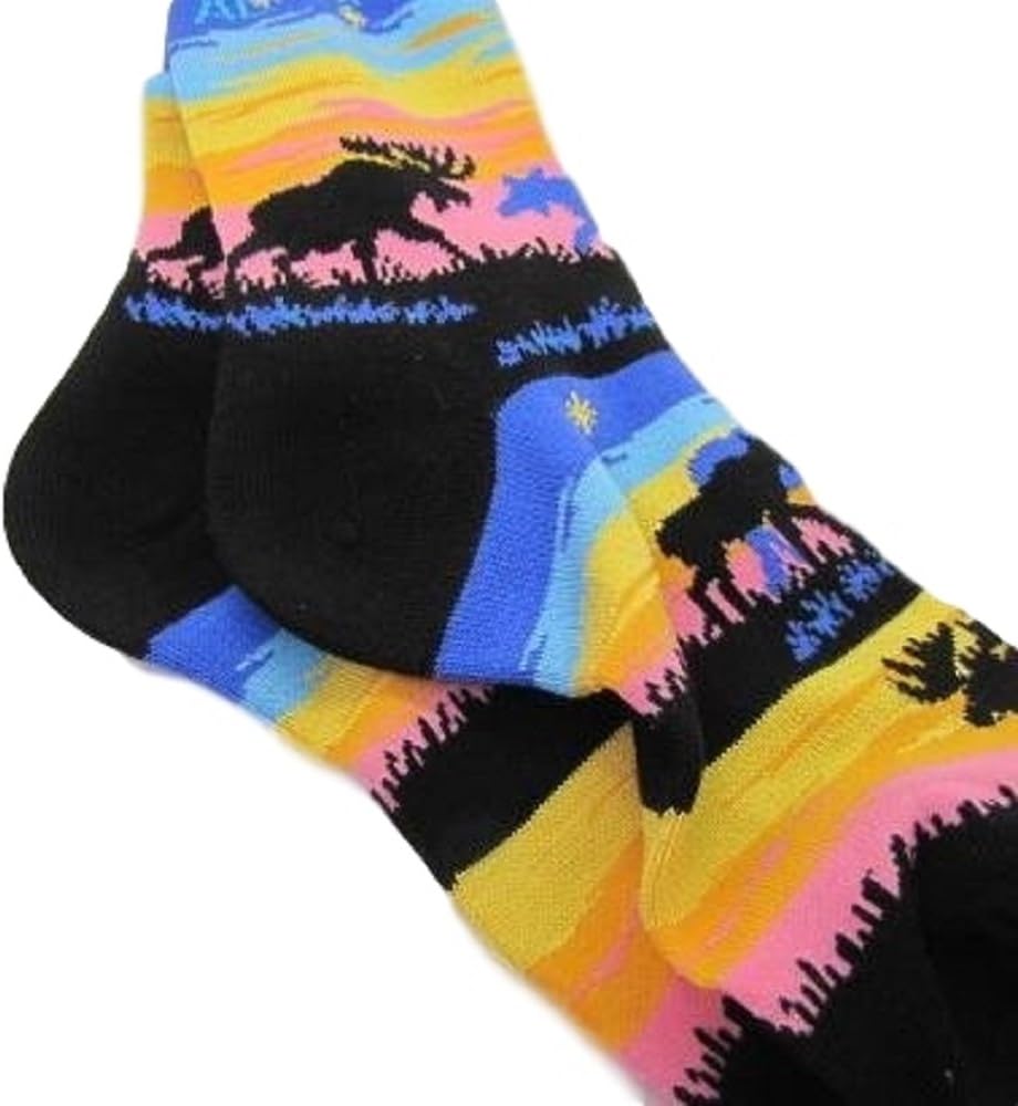 Amazon.com: Alaska Novelty Socks Sunset Moose Ladies 8-11 : Clothing ...