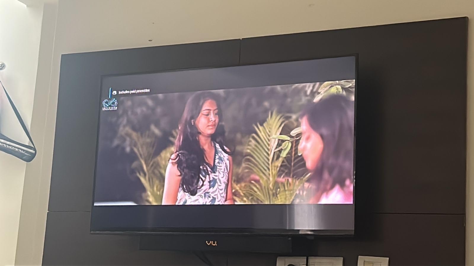 Vu 108cm (43 inches) Vibe Series QLED 4K Google TV 43VIBE24 (Black ...