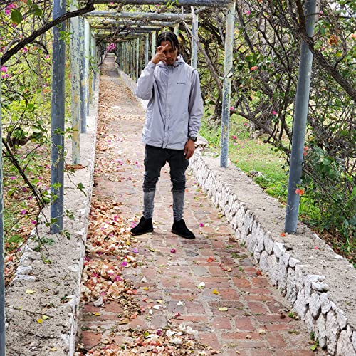 Écouter NEW SCHOOL de Sachio sur Amazon Music Unlimited