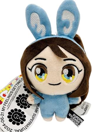 Amazon.co.jp: Minji Plush Key Ring NewJeans Bunny Can, Takashi Murakami ...