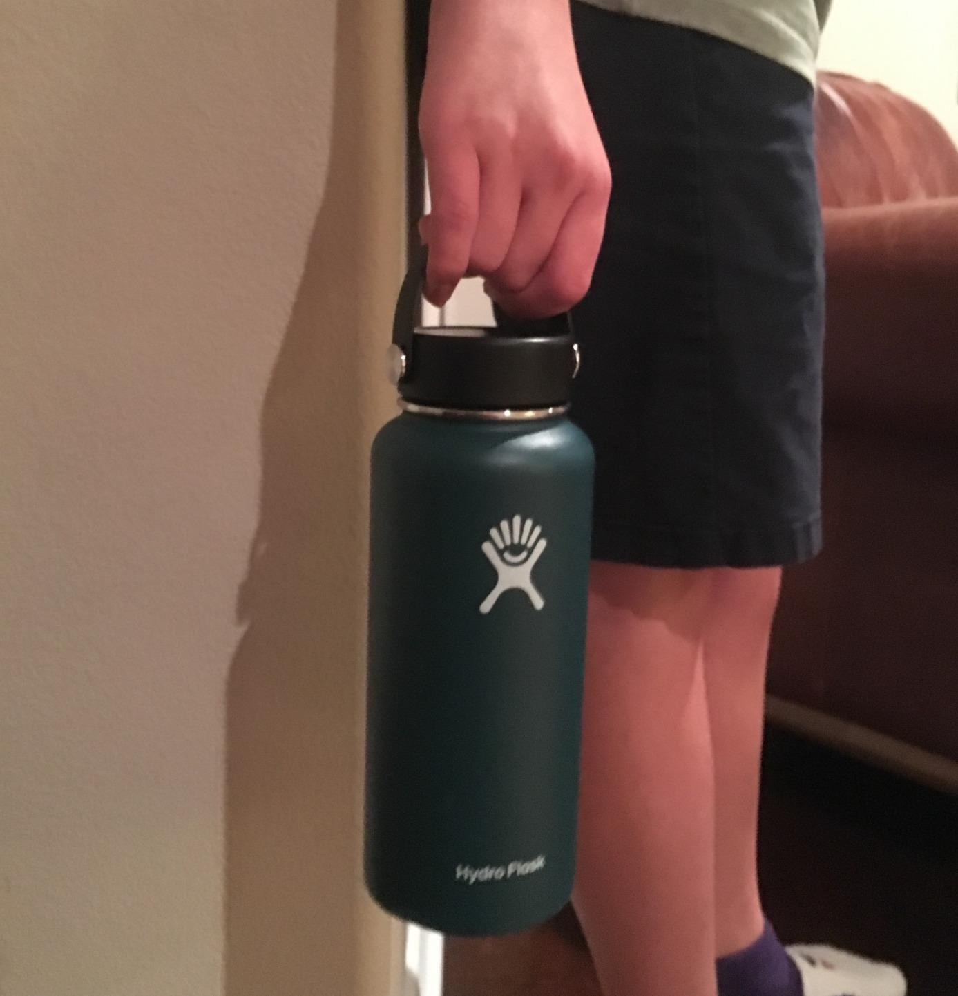 Amazon.com: Hydro Flask Water Bottle - Stainless Steel & Vacuum ...