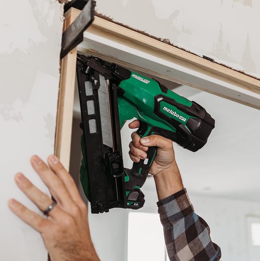 Metabo HPT Cordless 18V MultiVolt™ Angled Finish Nailer Kit | 15 Gauge ...