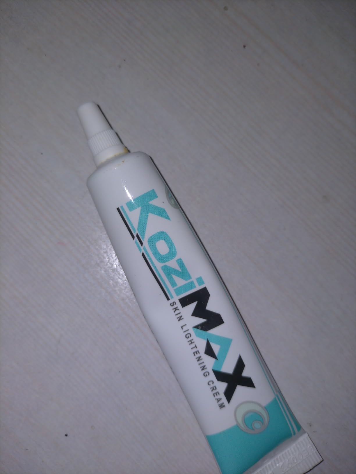 Kozimax Skin Lightening Cream 9gm : Pack of 2 : Amazon.in: Beauty