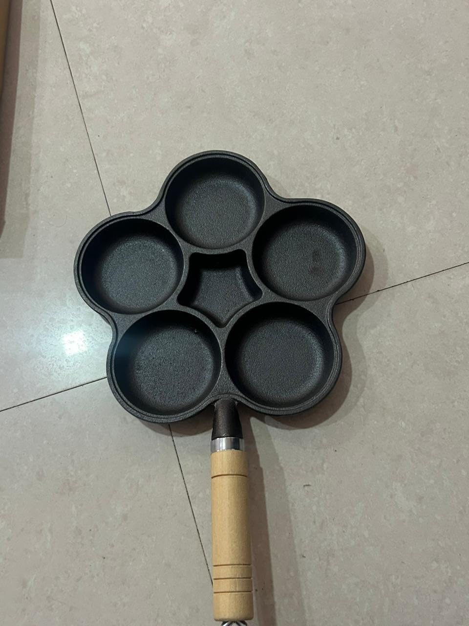 Buy HomeEssentials Cast Iron Egg Pan - 6 Hole Nonstick Skillet with ...