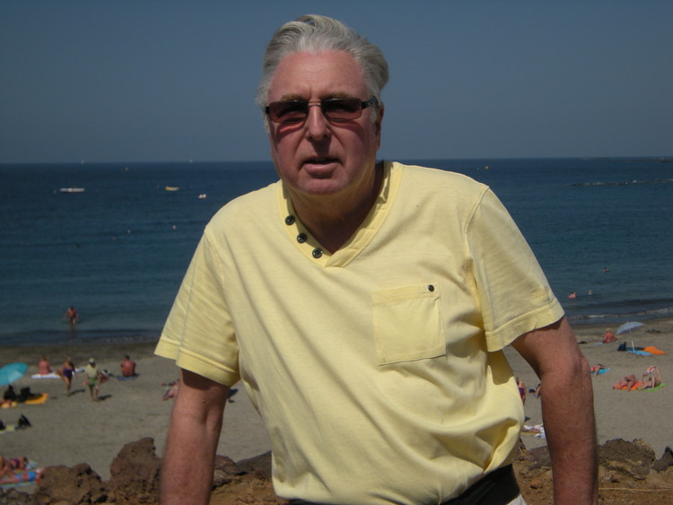 Amazon.com: Colin Hawkes: books, biography, latest update