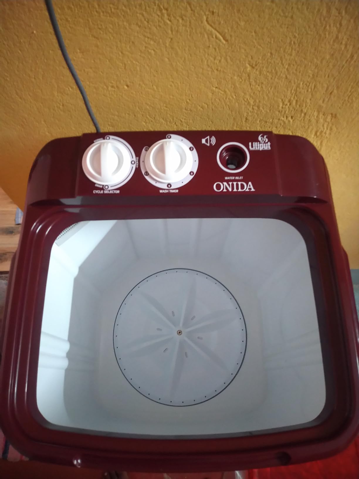 Onida 6.5 kg Top Load Washer Only (WS65WLPT1LR Liliput, Lava Red ...