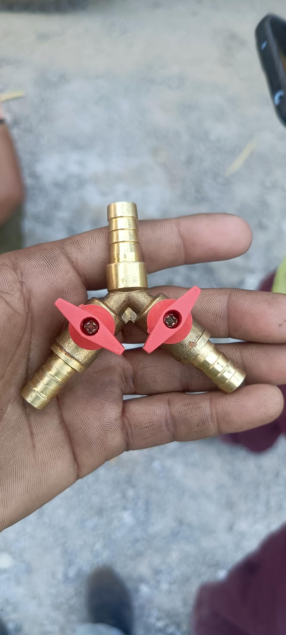 WildCard India 3 Way Y Shaped Gas Fuel Valve - Brass Barbed Y Shaped ...